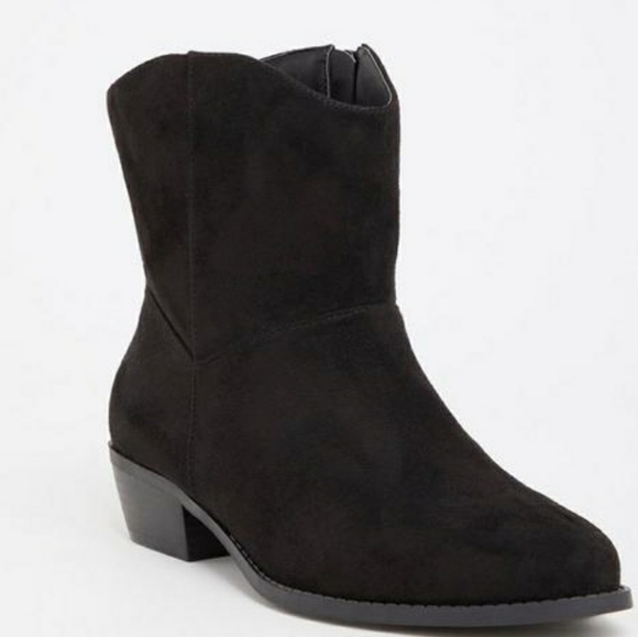 torrid | Shoes | Torrid Black Cowgirl Bootie W | Poshmark